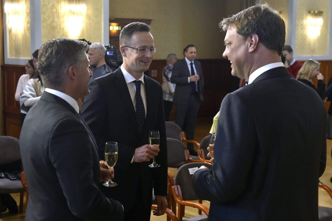 Ubiquity Global Services eröffnet Servicecenter in Budapest ...