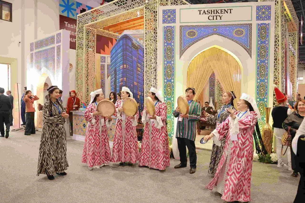 Turismo sulla Via della Seta: L'Uzbekistan apre le sue porte al mondo ...