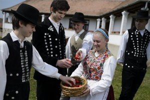 Easter Traditions Of Hungary - Daily News Hungary
