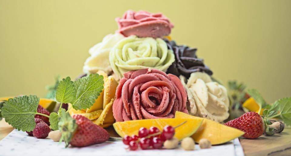The Hungarian rose-shaped gelato is celebrated abroad - PHOTOS - Daily ...