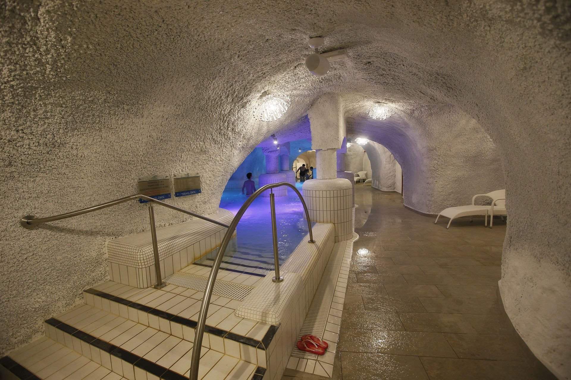 The largest cave bath of Central Europe is in Hungary - Daily News Hungary