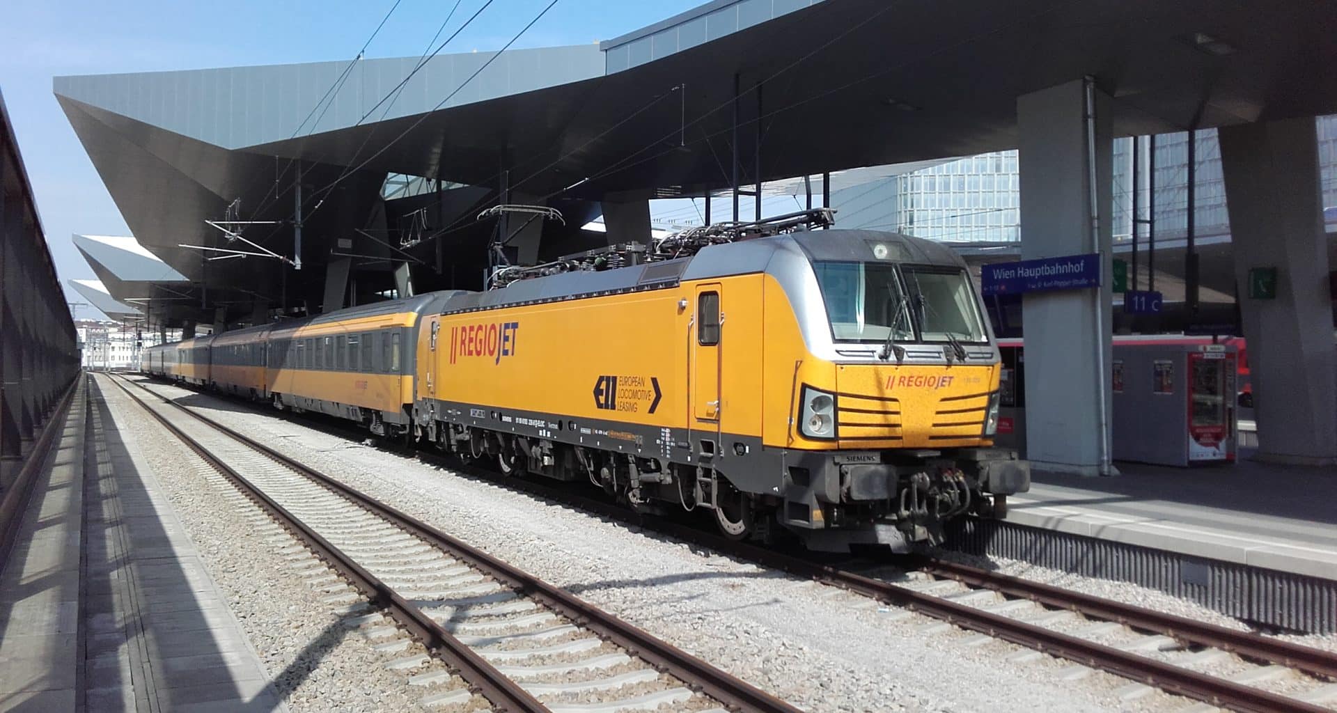 Great! RegioJet has plans for long-distance trains on the route Prague ...