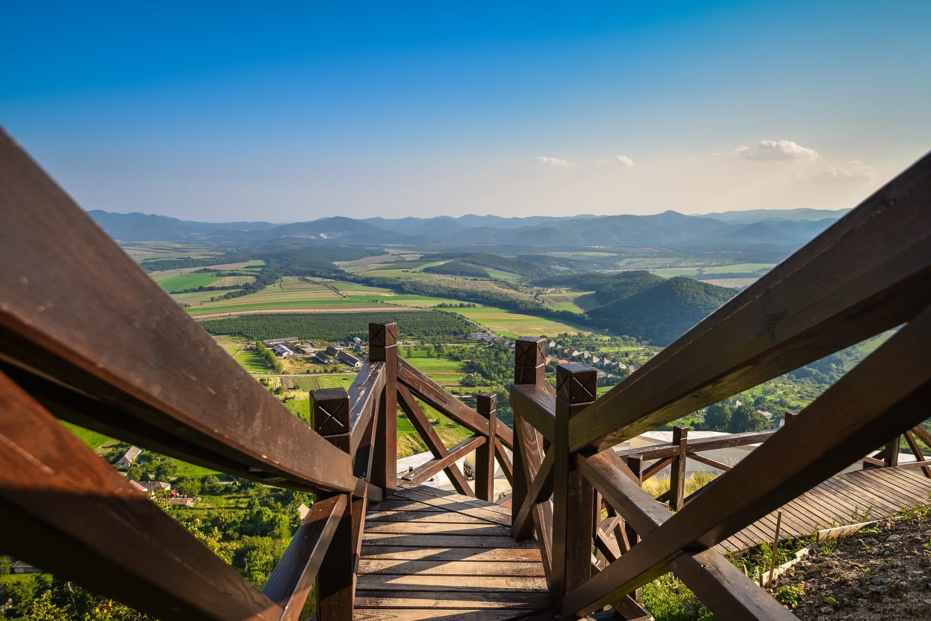 Beautiful Hungarian castles to visit during winter – Photos - Daily ...