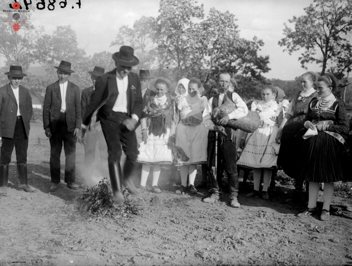 Museum of Ethnography restores thousands of photographs about Hungarian ...
