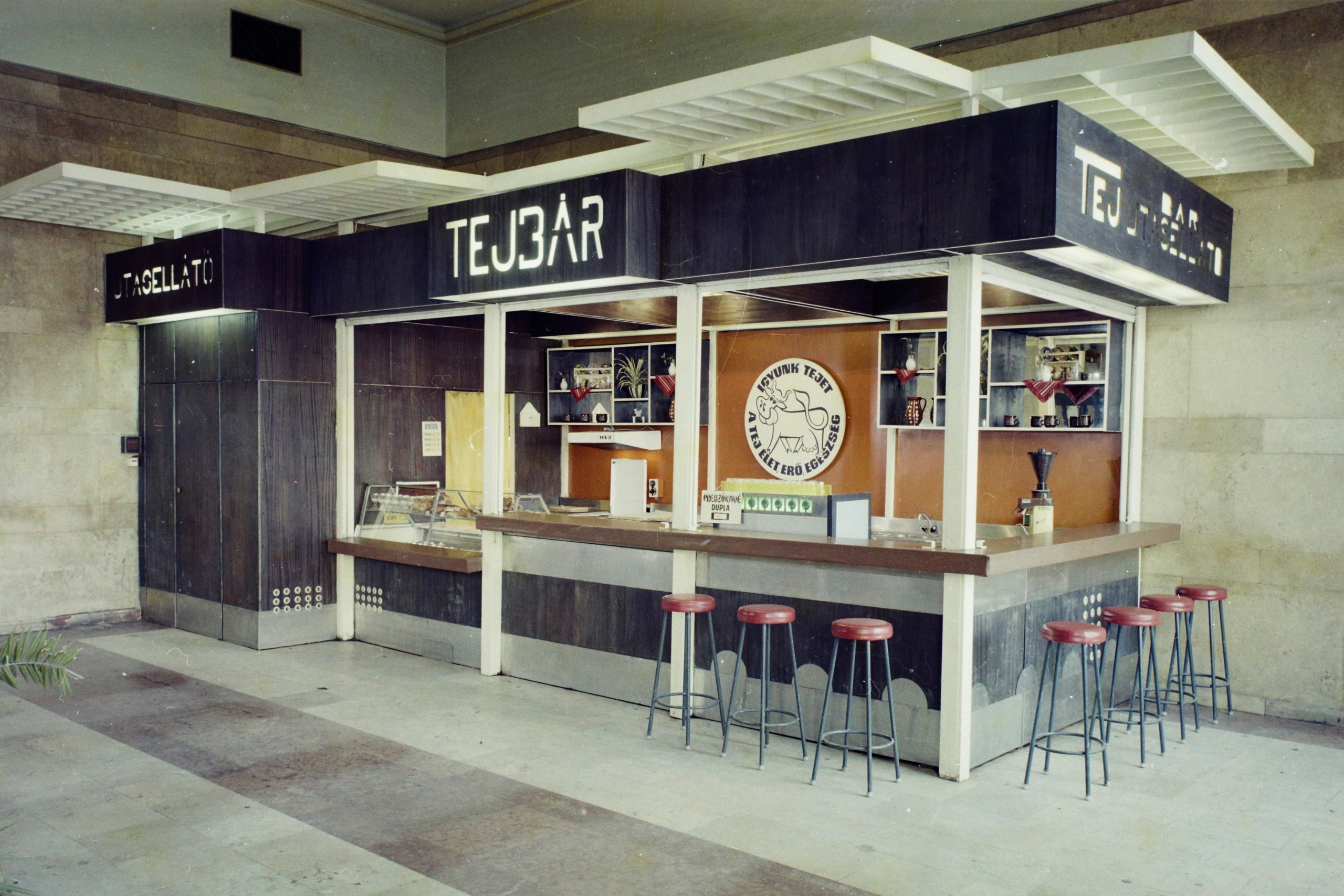 Did you know that the milk bars of Budapest date back to 100 years ...