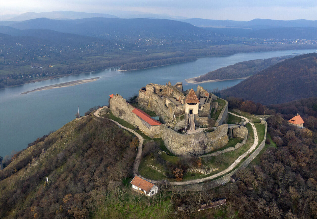 The Danube Bend and the Citadel of Visegrád - PHOTOS Daily News Hungary