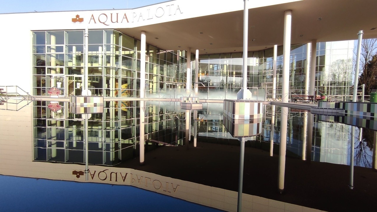 One of Hungary's most beautiful baths expands with a thermal palace ...