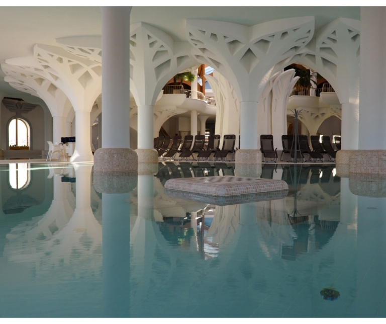 The most spectacular Hungarian thermal baths outside of the capital ...