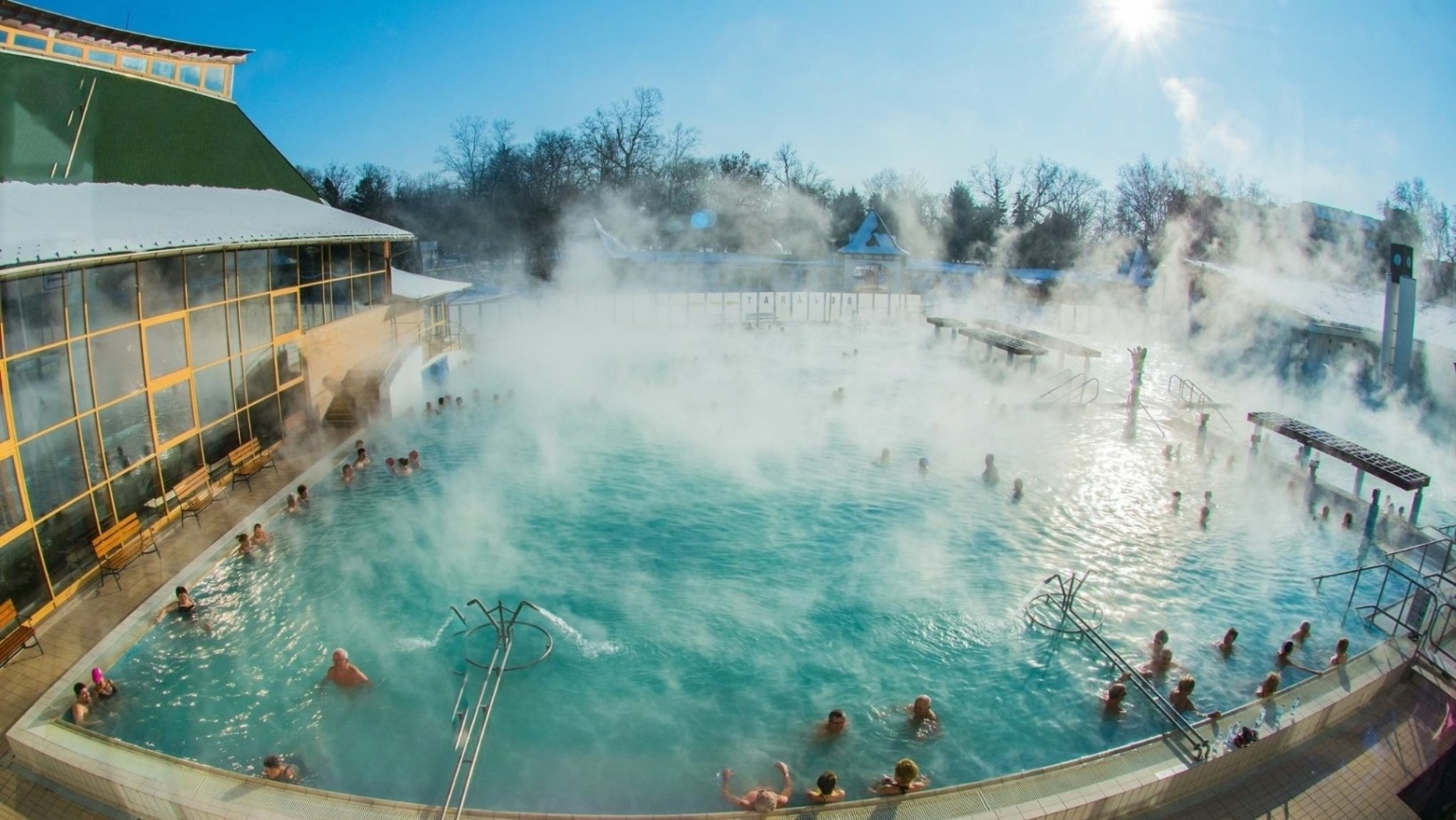 The most spectacular Hungarian thermal baths outside of the capital ...
