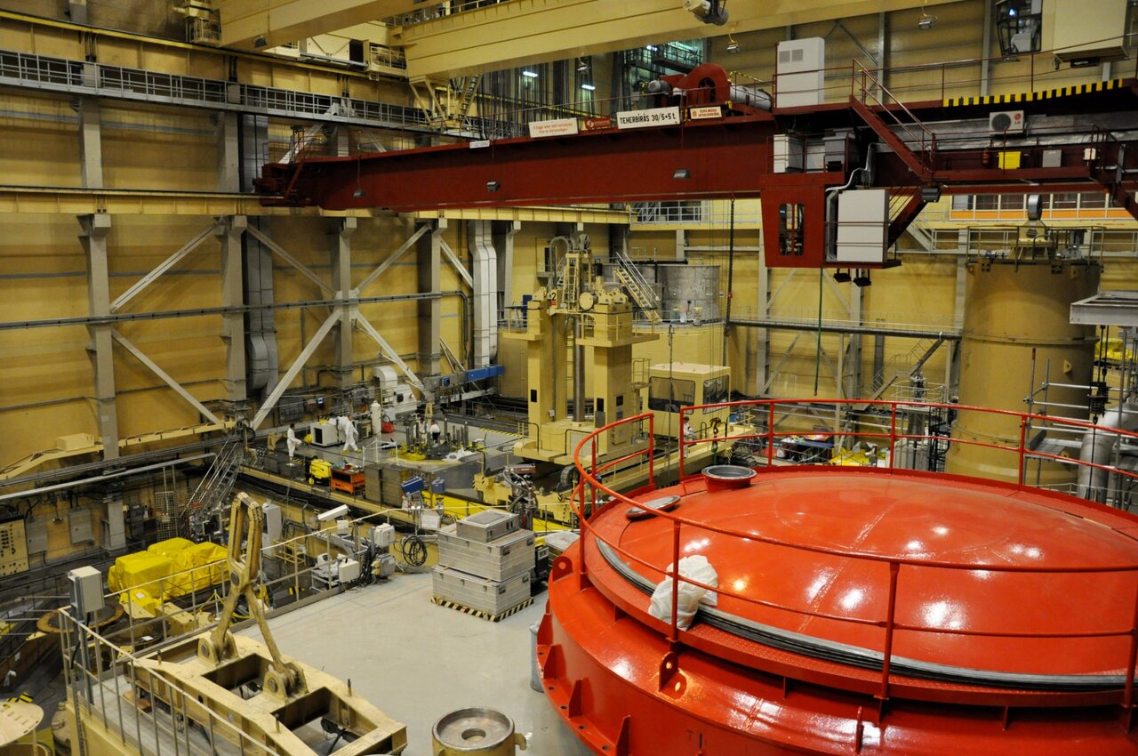 Fuel rods used in Paks to be delivered via Romania, Bulgaria - Daily ...