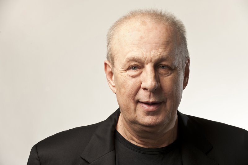 Hungarian-born conductor collapsed and died during performance - Daily ...