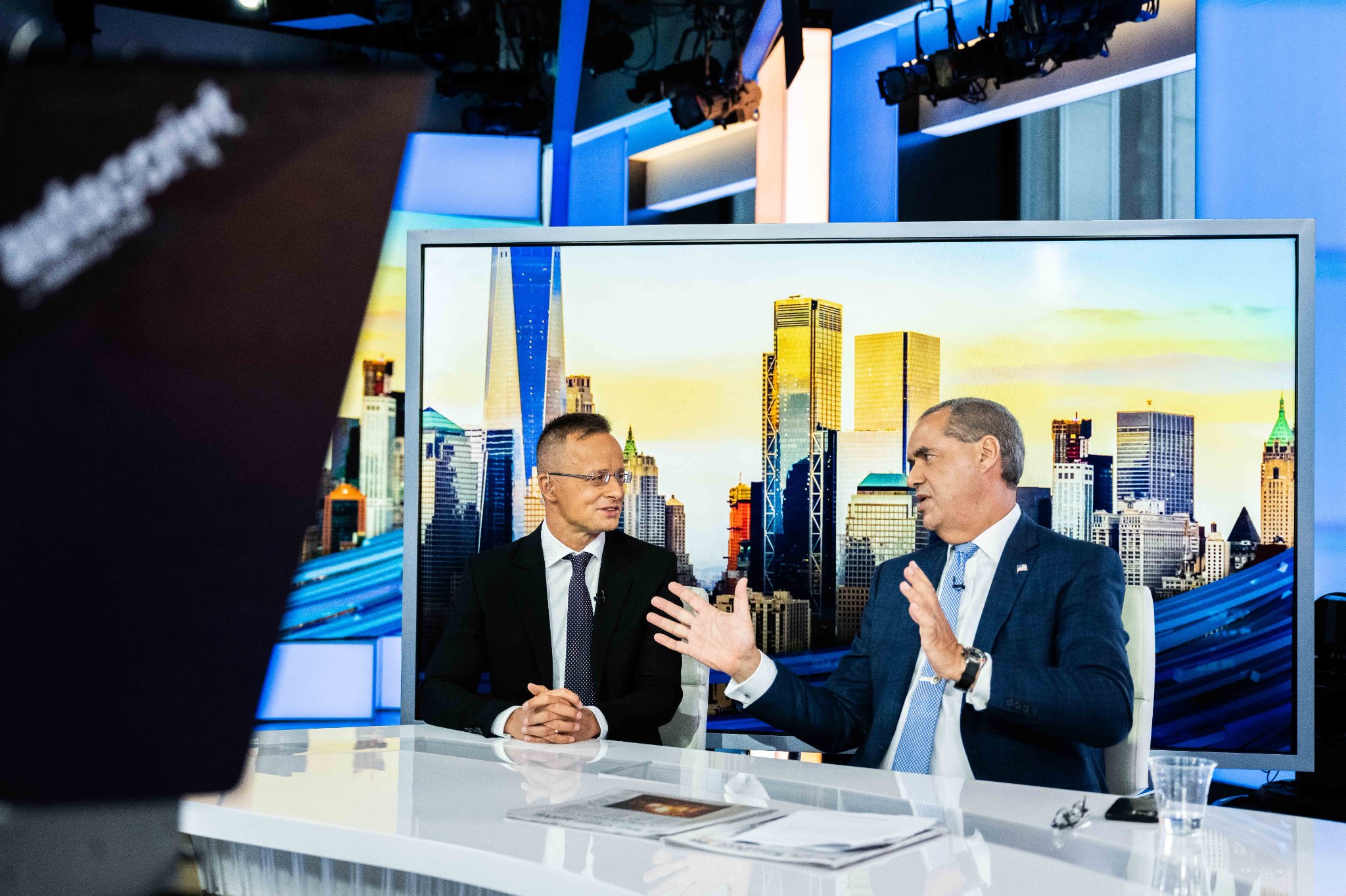 Foreign minister on Fox News: Hungary can only buy 'large amounts of ...