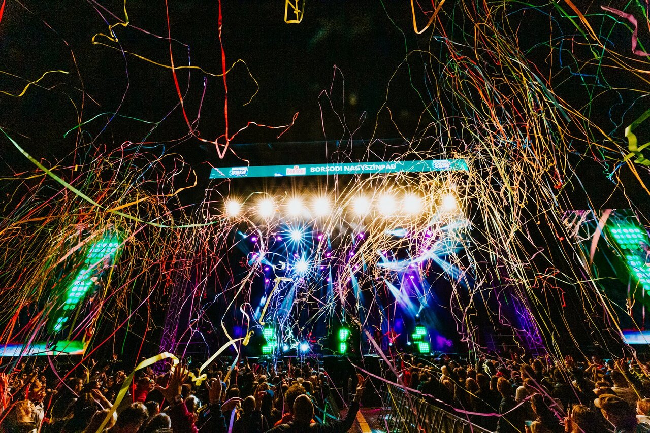 SZIN, the biggest summer closing festival is starting with world famous ...