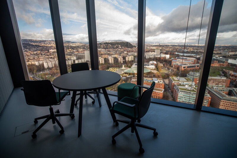 PHOTOS, VIDEO: Hungary's first skyscraper inaugurated in Budapest ...