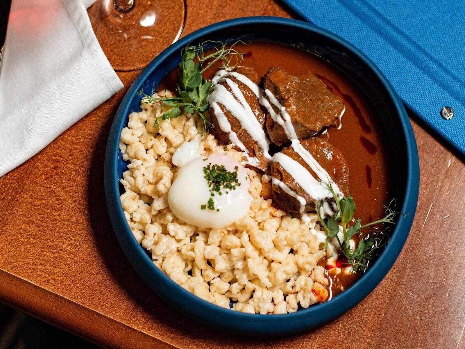 5 great Hungarian restaurants in Budapest for authentic Hungarian ...