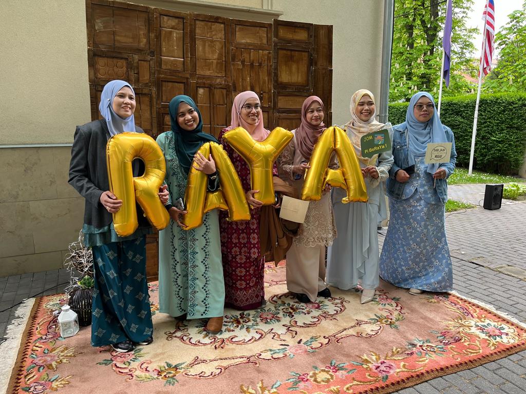 PHOTOS: Hari Raya Celebation 2023 held at the Malaysian Embassy in ...