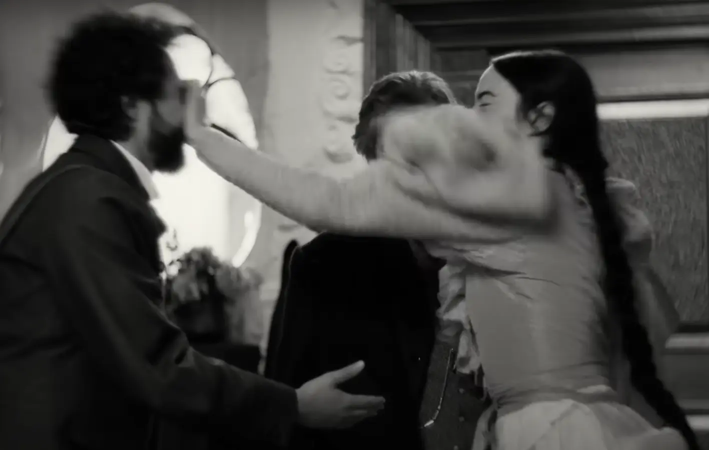 Hollywood blockbuster: Emma Stone hits Mark Ruffalo in Hungary! - Daily ...