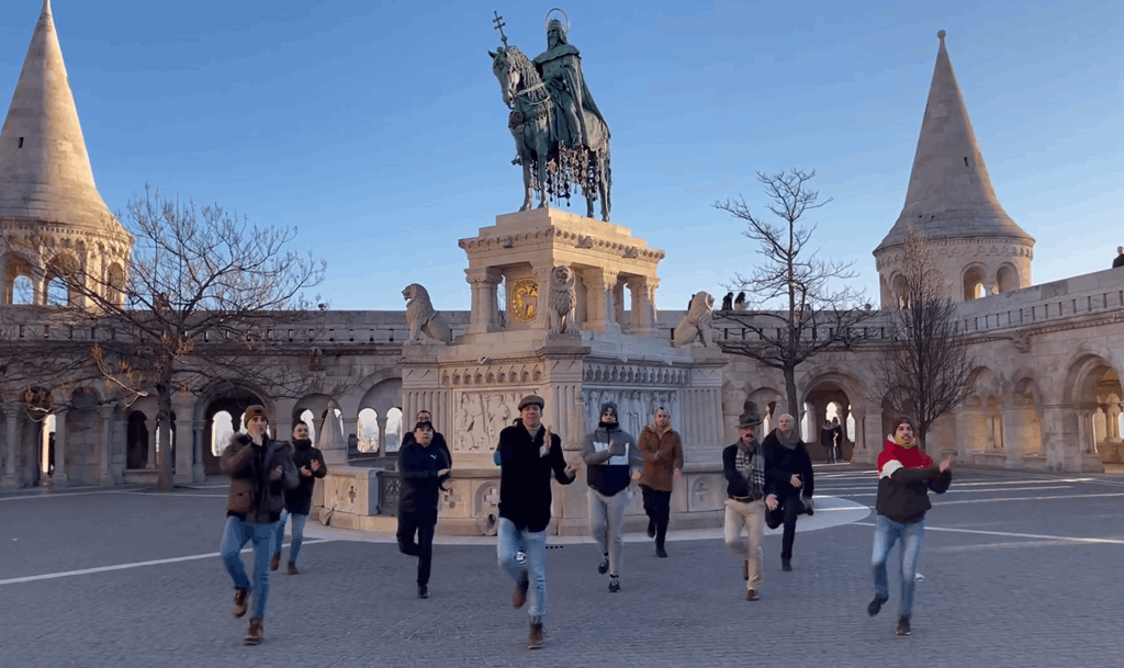 VIDEO: Hungarian Maros folk dance group's Fisherman's Bastion ...