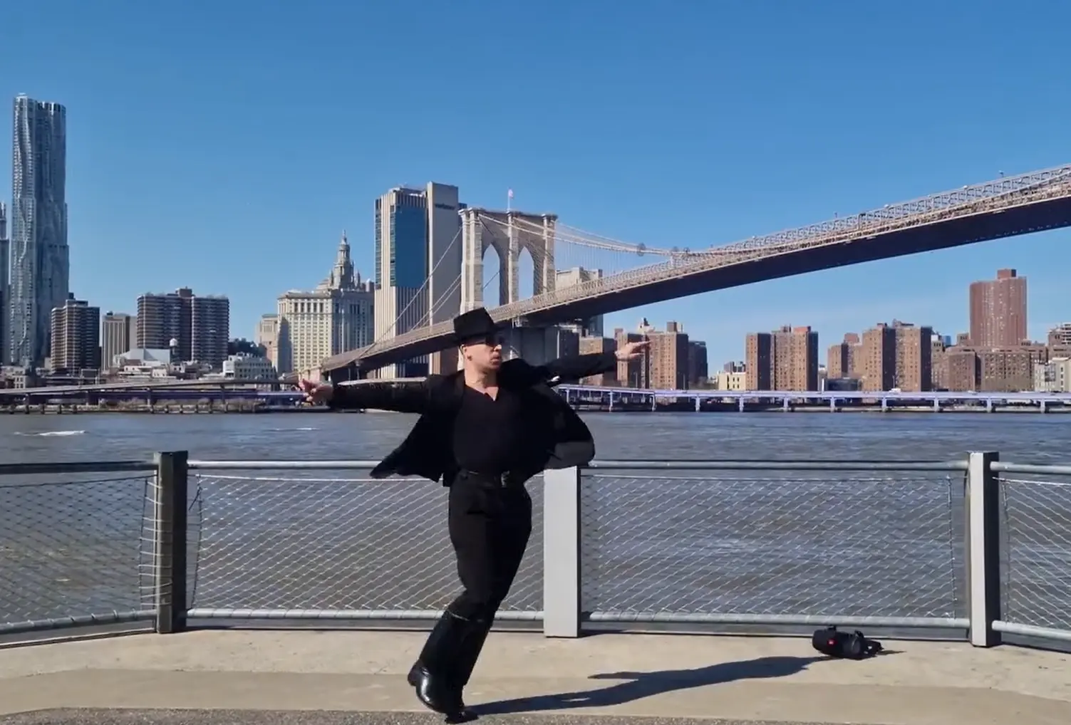 VIDEO: Traditional Hungarian folk dance in New York's iconic places ...